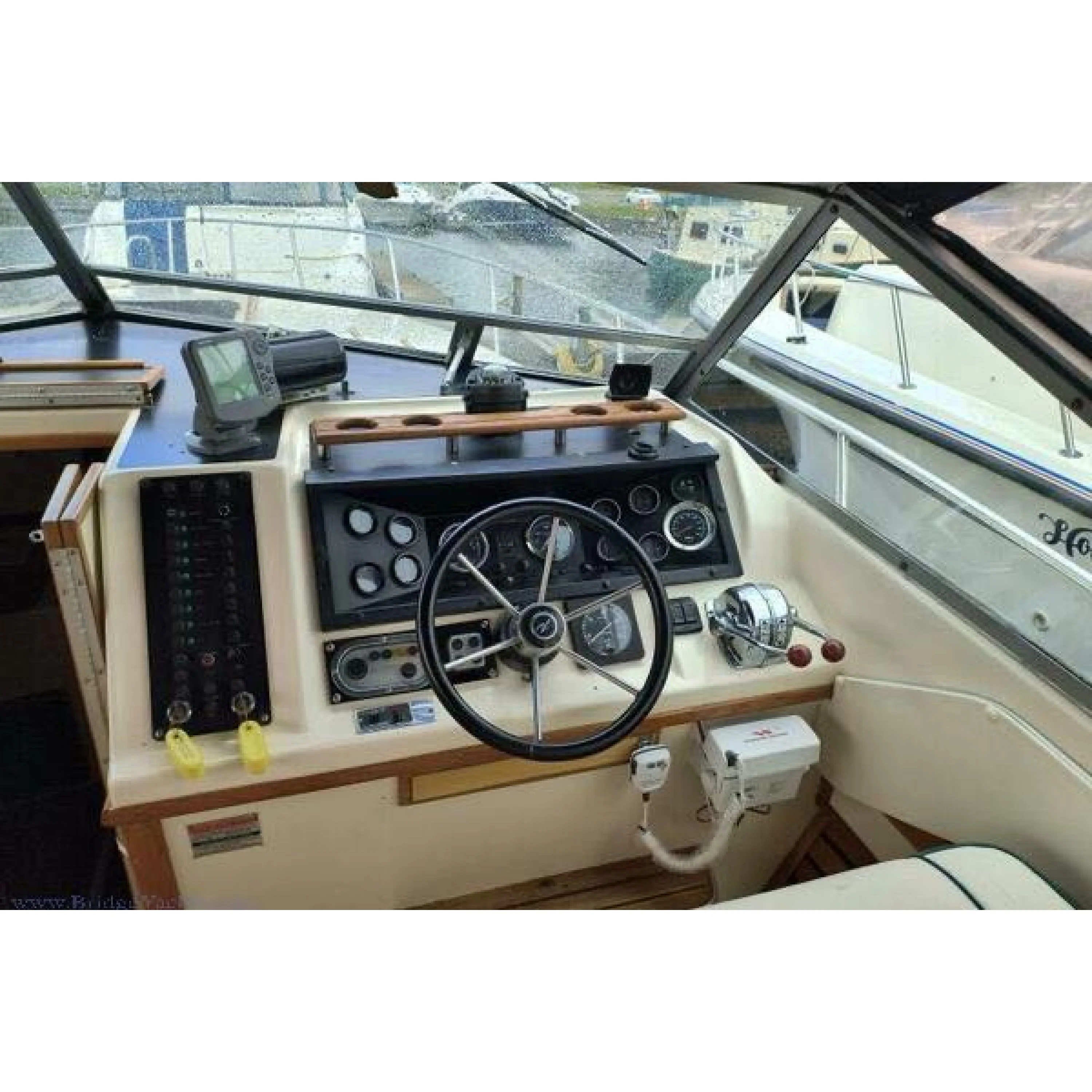 1977 Sea Ray 30ft Weekender - Restored Classic Boat for Sale | Bridge ...