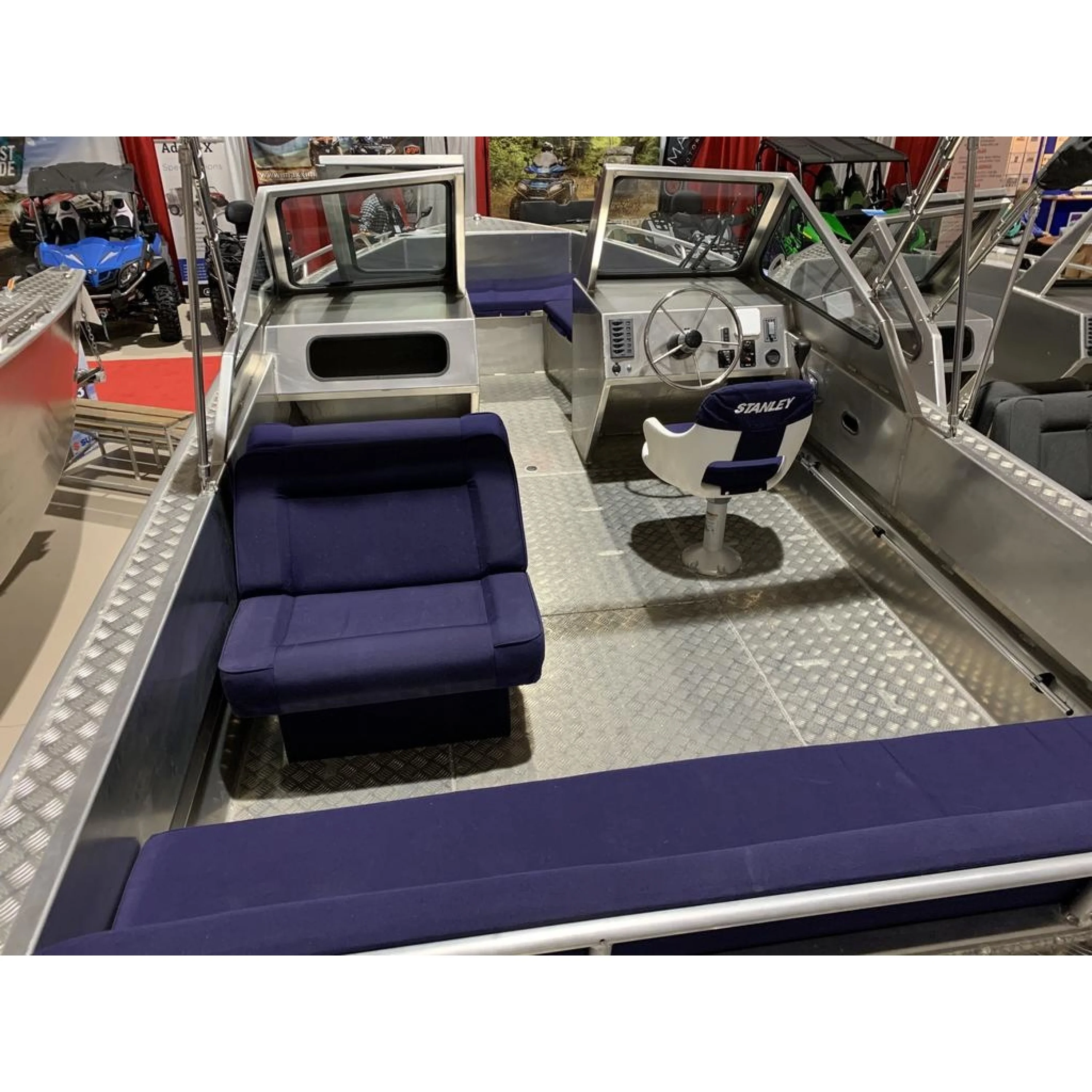 Stanley Islander 21 Dual Console For Sale