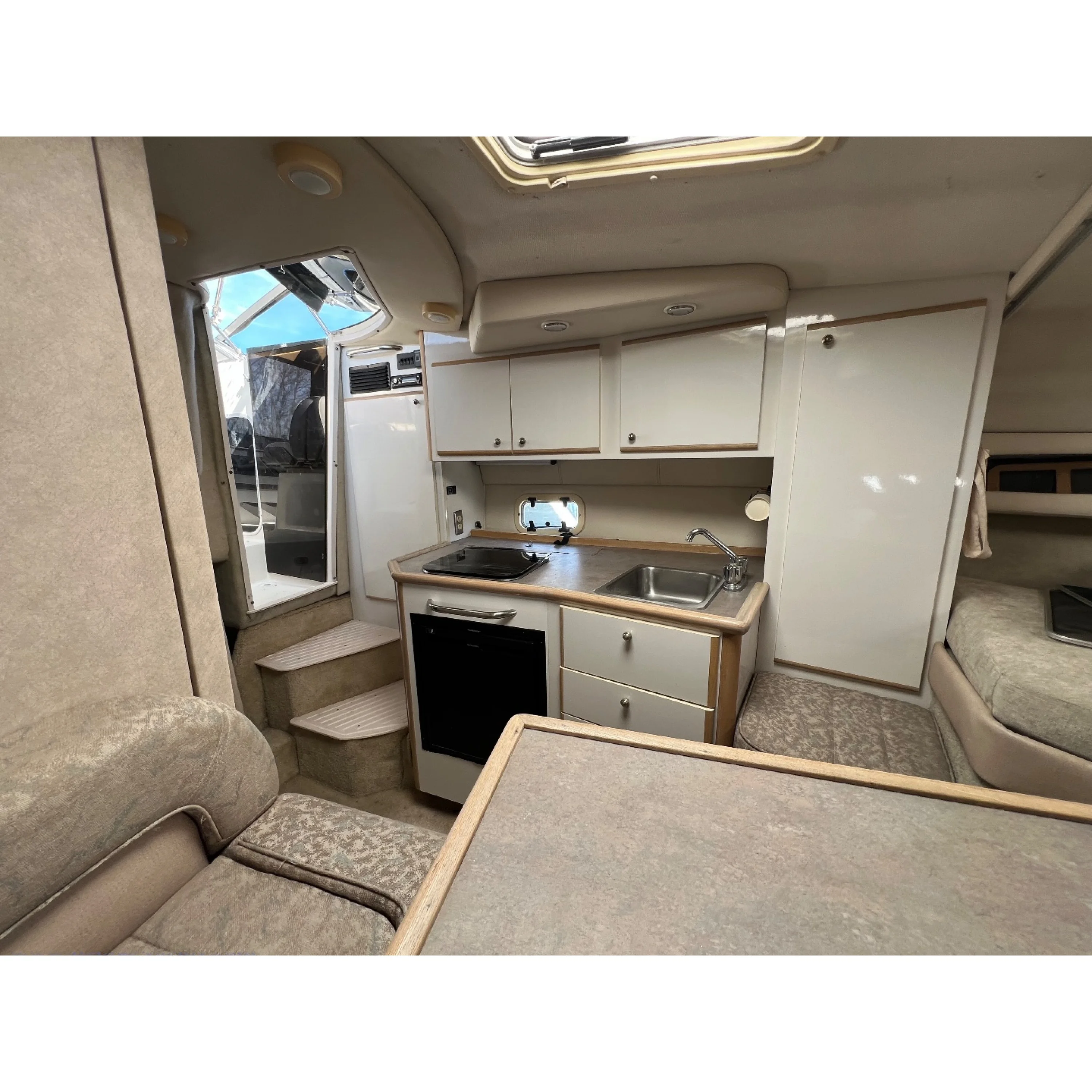 1995 Maxum 2700 SCR for Sale in Port Dover, Ontario - Serviced Luxury ...